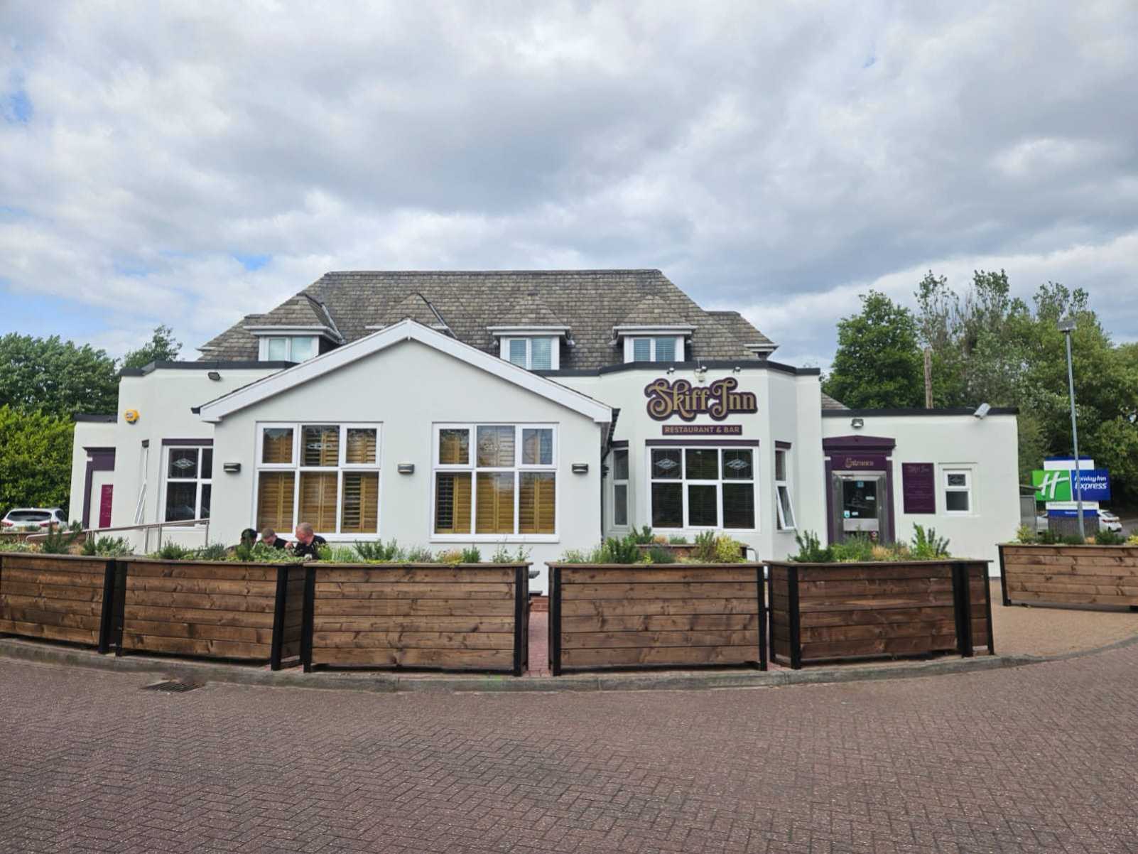 The Skiff Inn | Restaurant | Newcastle